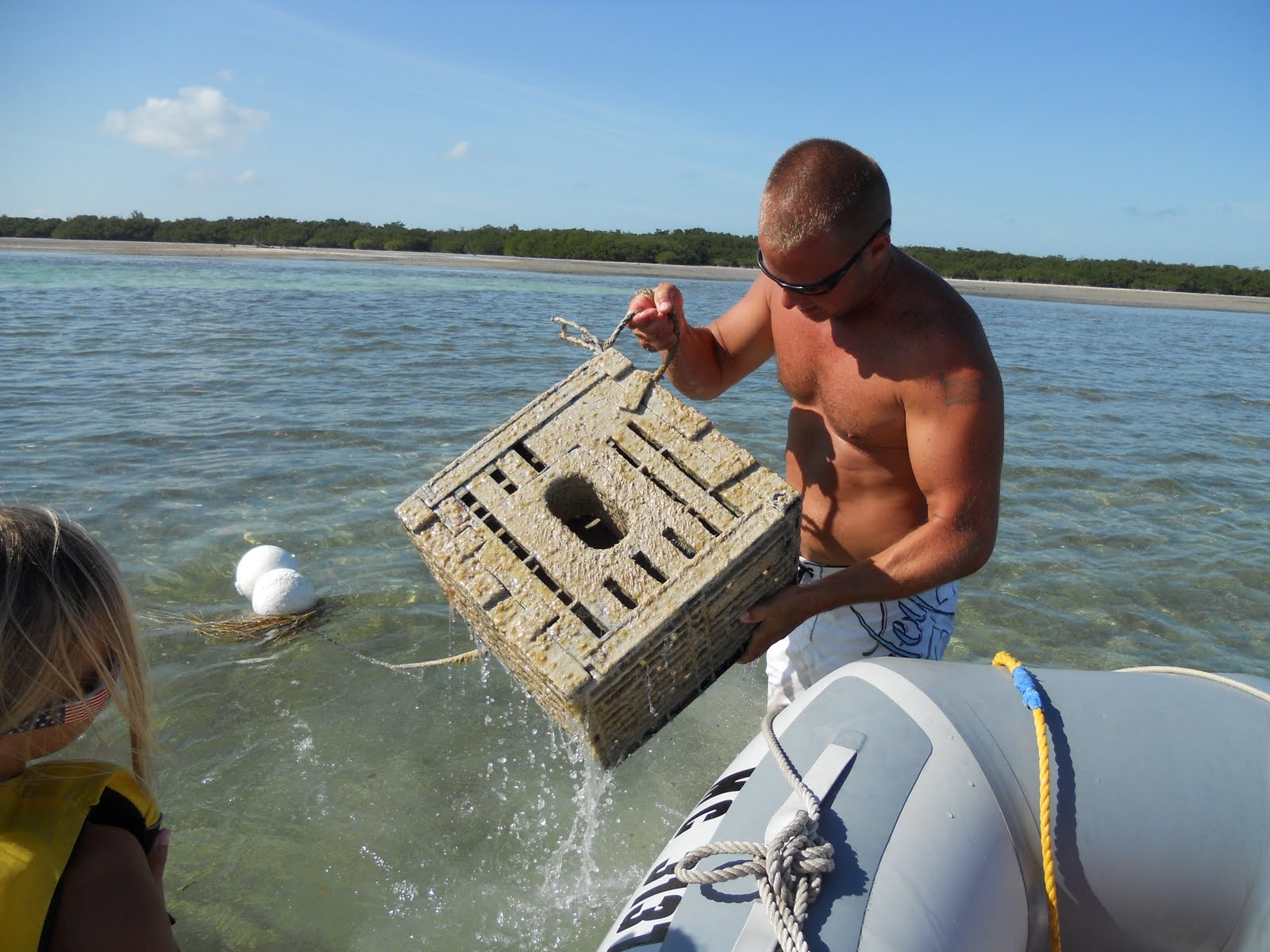 Crawdad on the Loop: Marathon Marina and Boat Yard for a month!