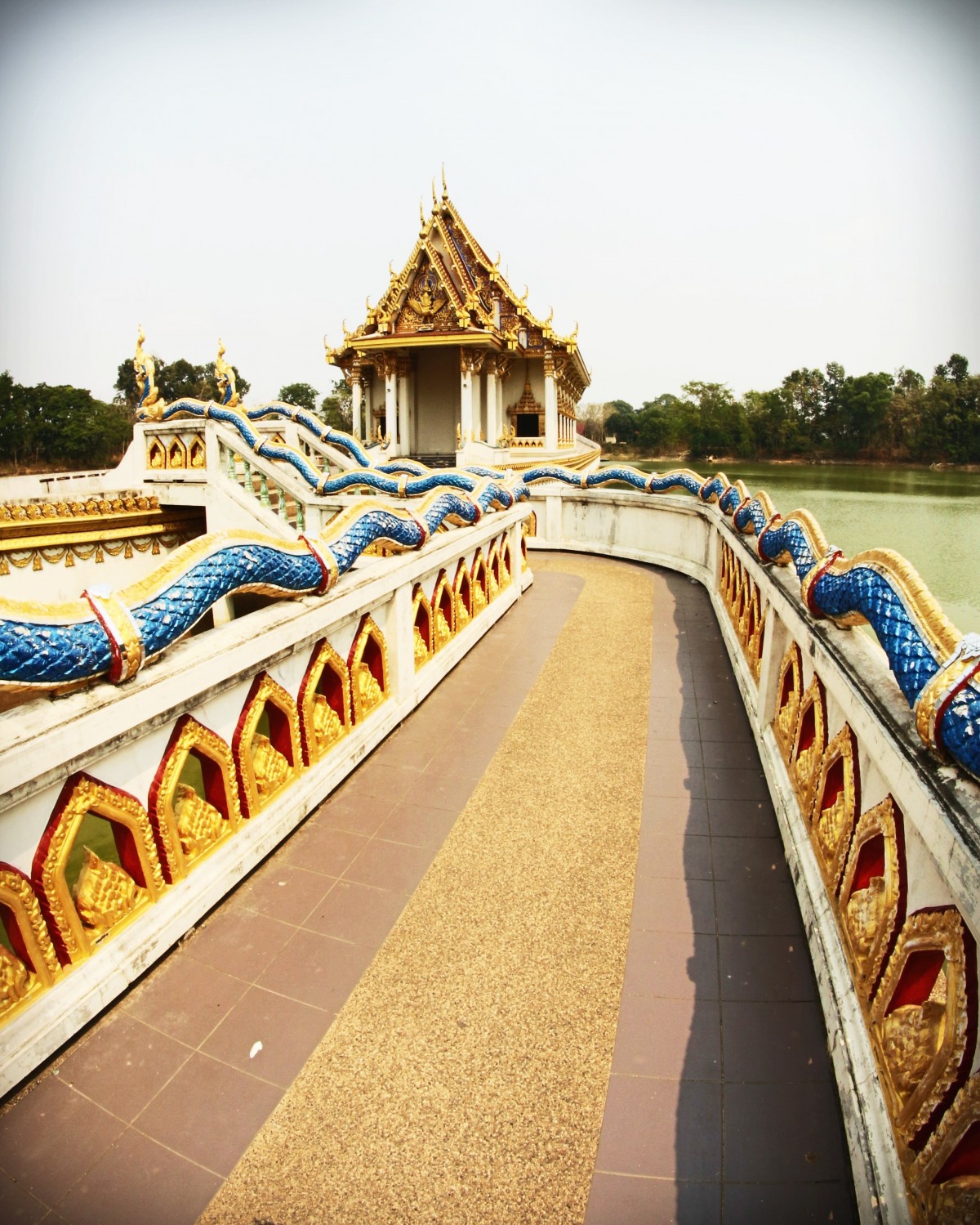 Creative Ideas: Some Amazing Places In World