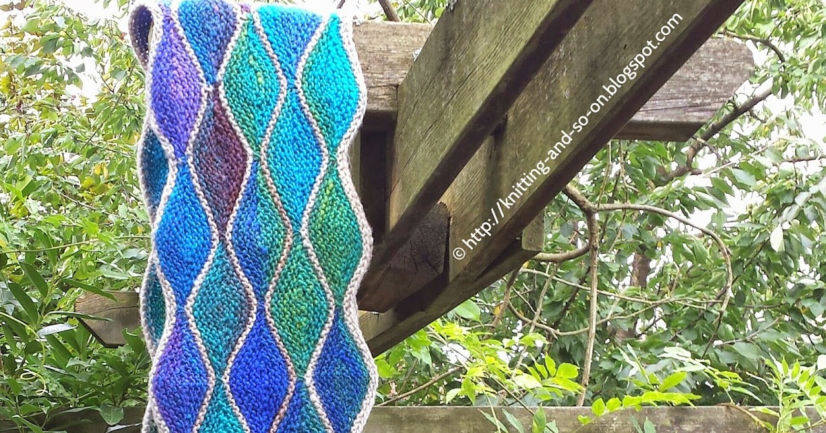 Knitting and so on: Almendra Cowl