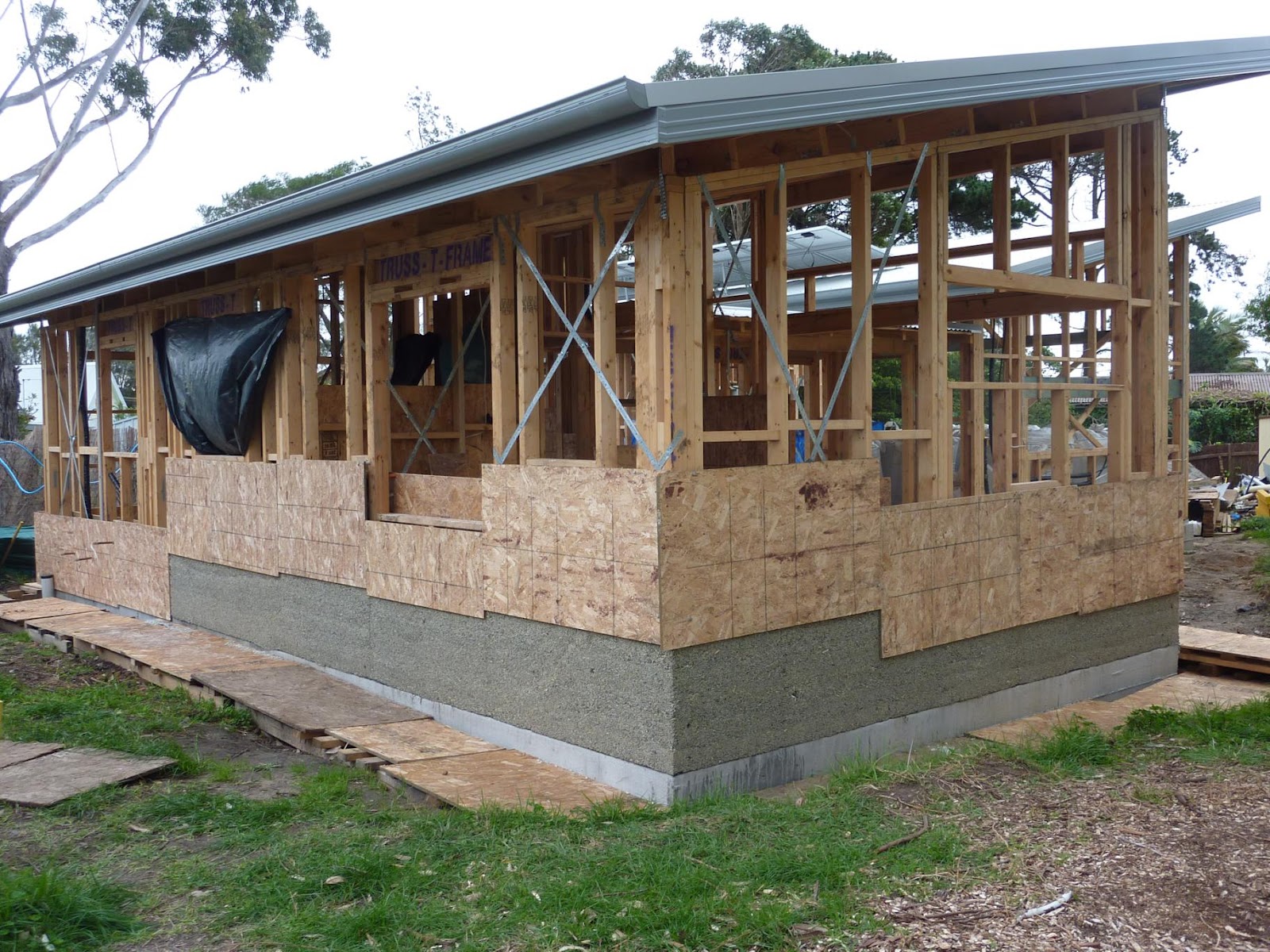Culburra Hemp House: First Full Day of Hemping
