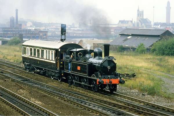 Steam Memories: Webb coal tank restoration