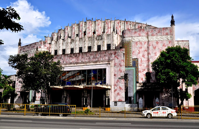 BUILDER'S JOURNAL: TRAVELING AS IT IS! A WALK ALONG MANILA CITY'S ...