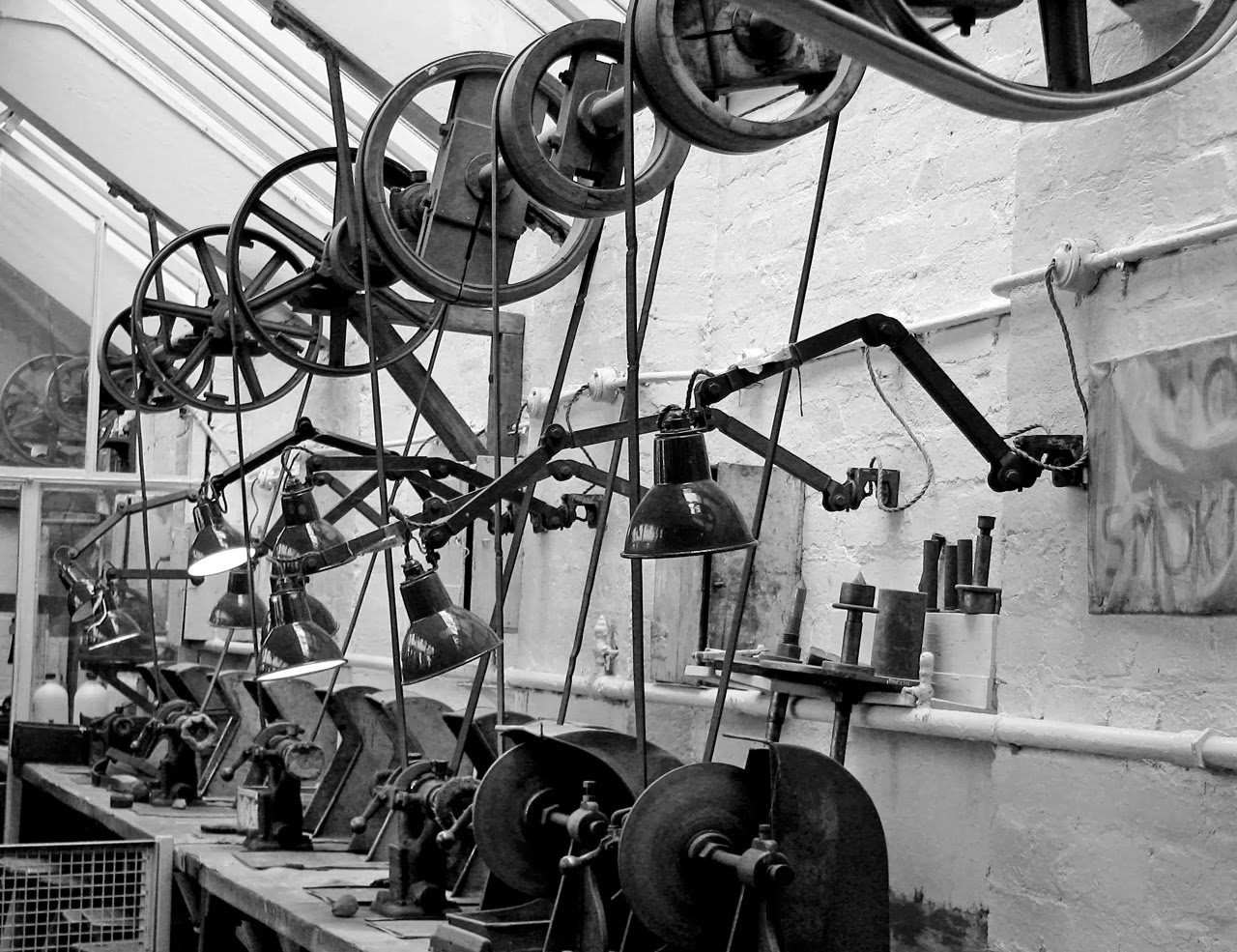 07Dyna - It's in my Brain and Needs to Get Out: Line Shaft