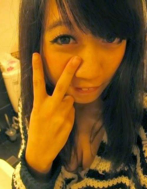 KUMPULAN FOTO TELANJANG BUGIL DAN VIDEO BOKEP: ABG Toge Bugil Narsis Pamer Toket