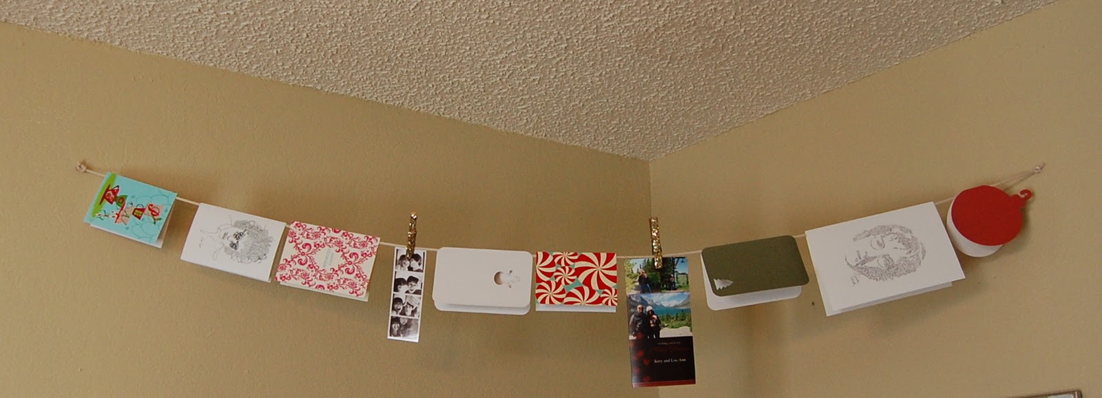 Girl vs Craft: Christmas Card Hanger