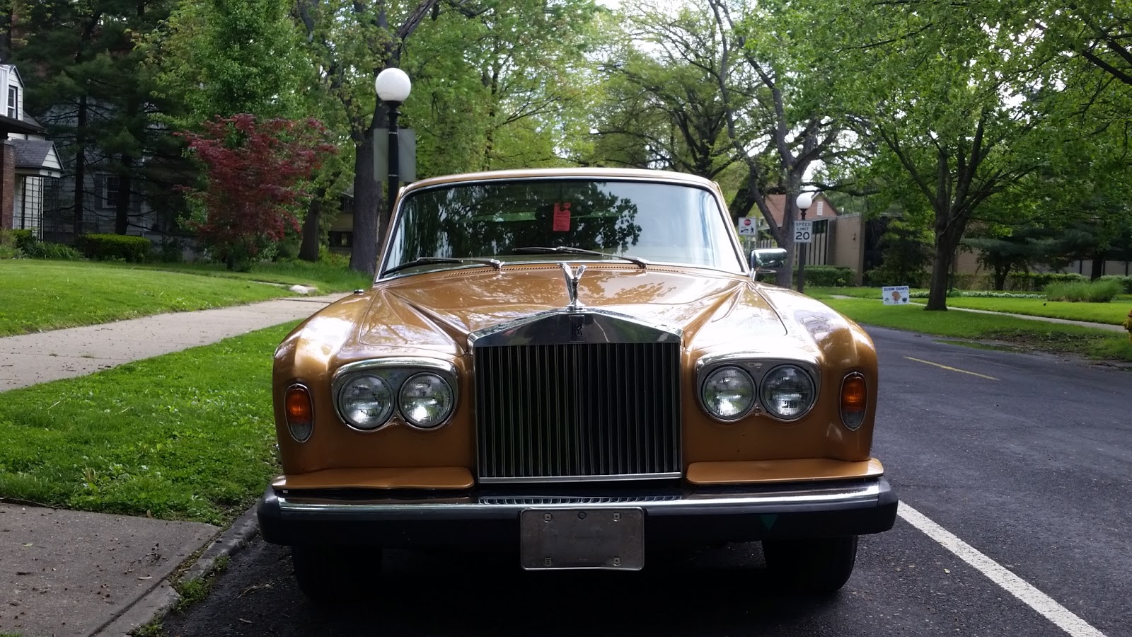 Rollin' in a Rolls-Royce Silver Shadow II