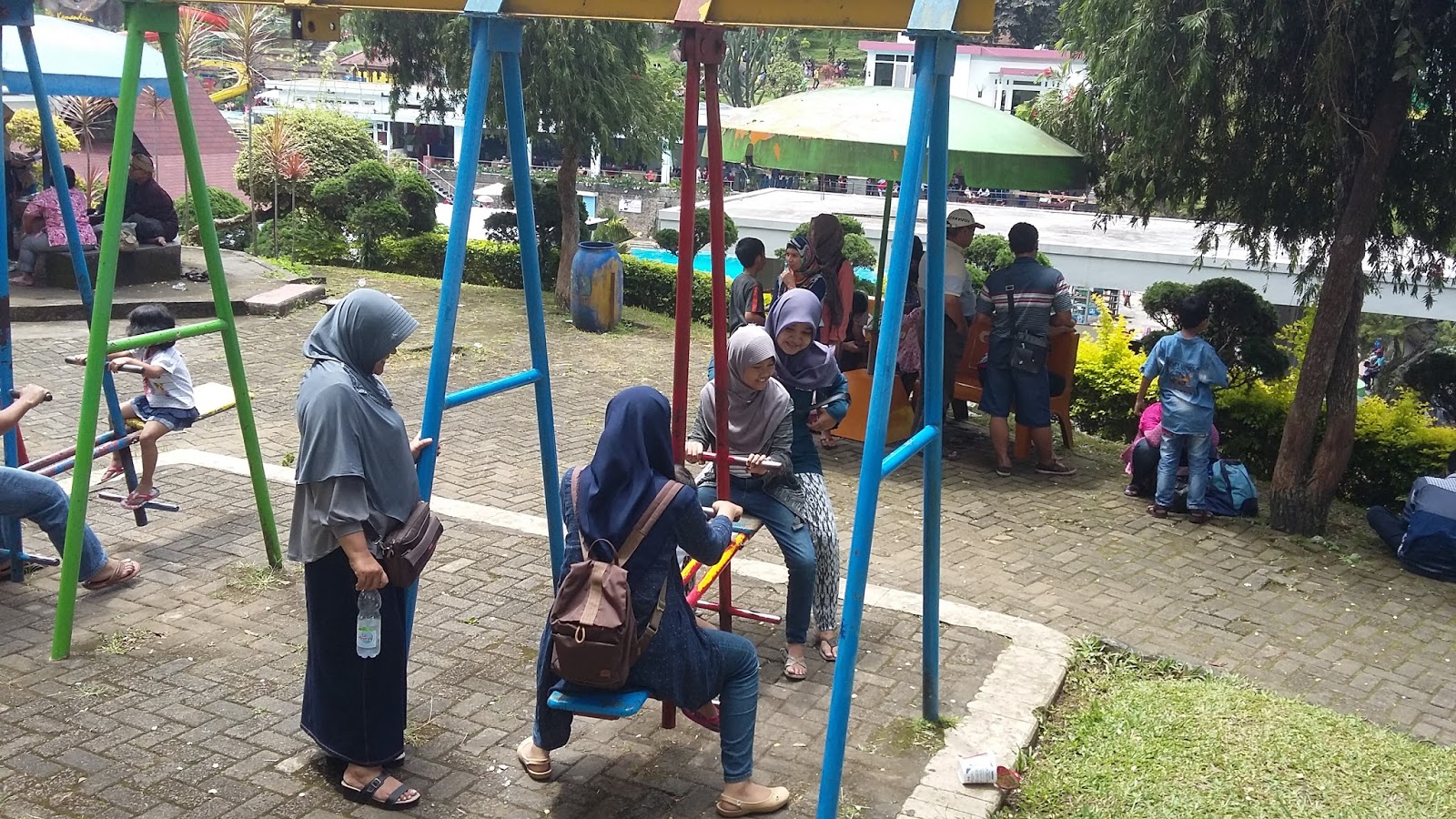 Sepeda Udara di Taman Bunga Selecta | KINANTI BERCERITA