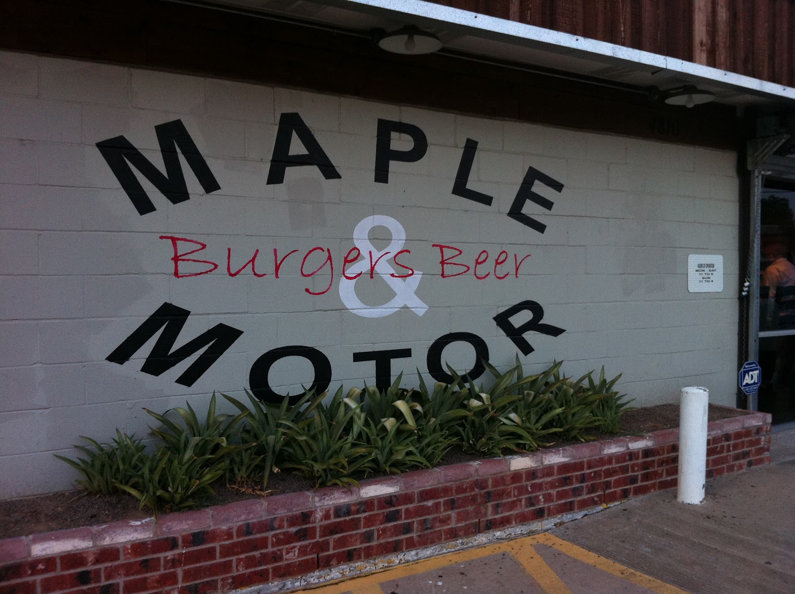 CheeseburgerMania: Maple & Motor- Dallas, TX