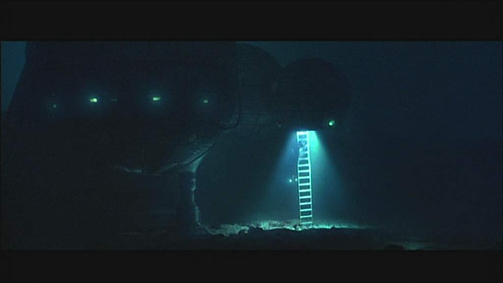 model ships in the cinema: Sphere 1998