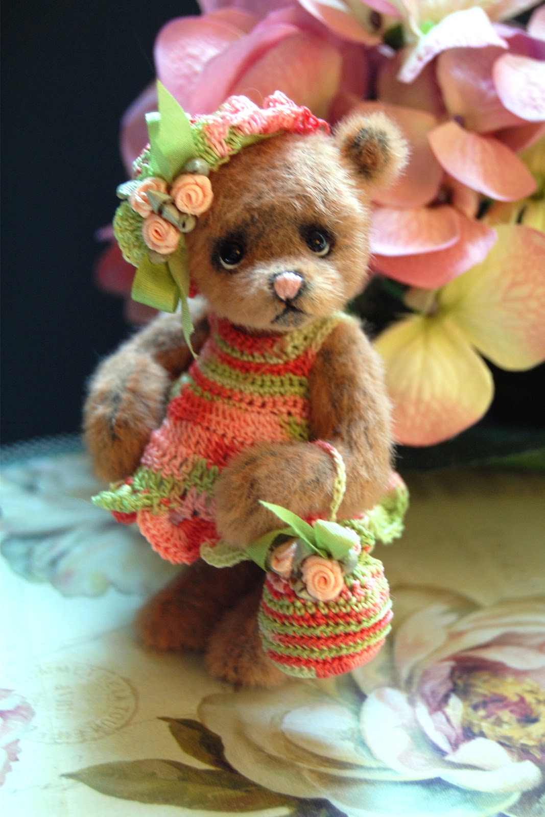 Donna and the Bears: All Dressed Up!