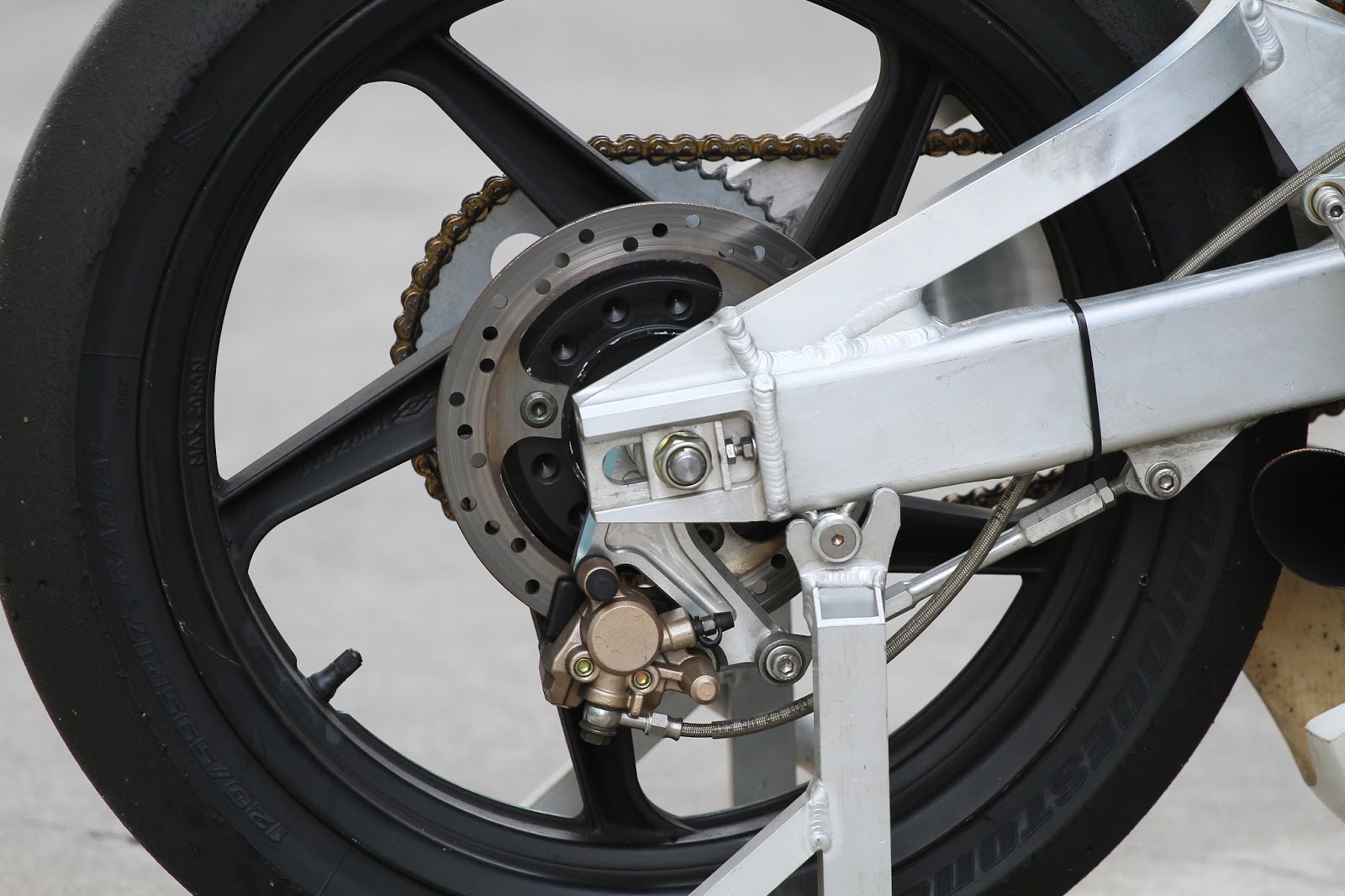 【特仕車隊-特仕行銷】台灣第一輛本土製造廠車 - HPM 250席捲風潮