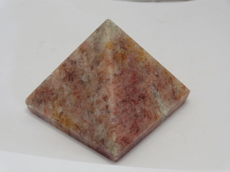 Crystals and Gemstones: Sun Stone / Sunstone Healing Properties