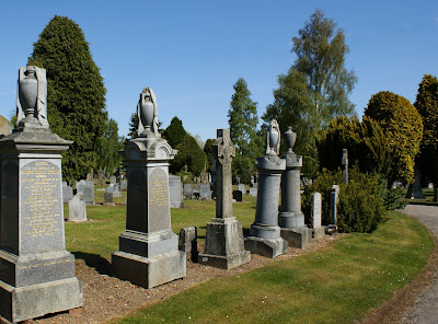 Tour Scotland: Tour Scotland Photograph Cemetery Blairgowrie 4th May
