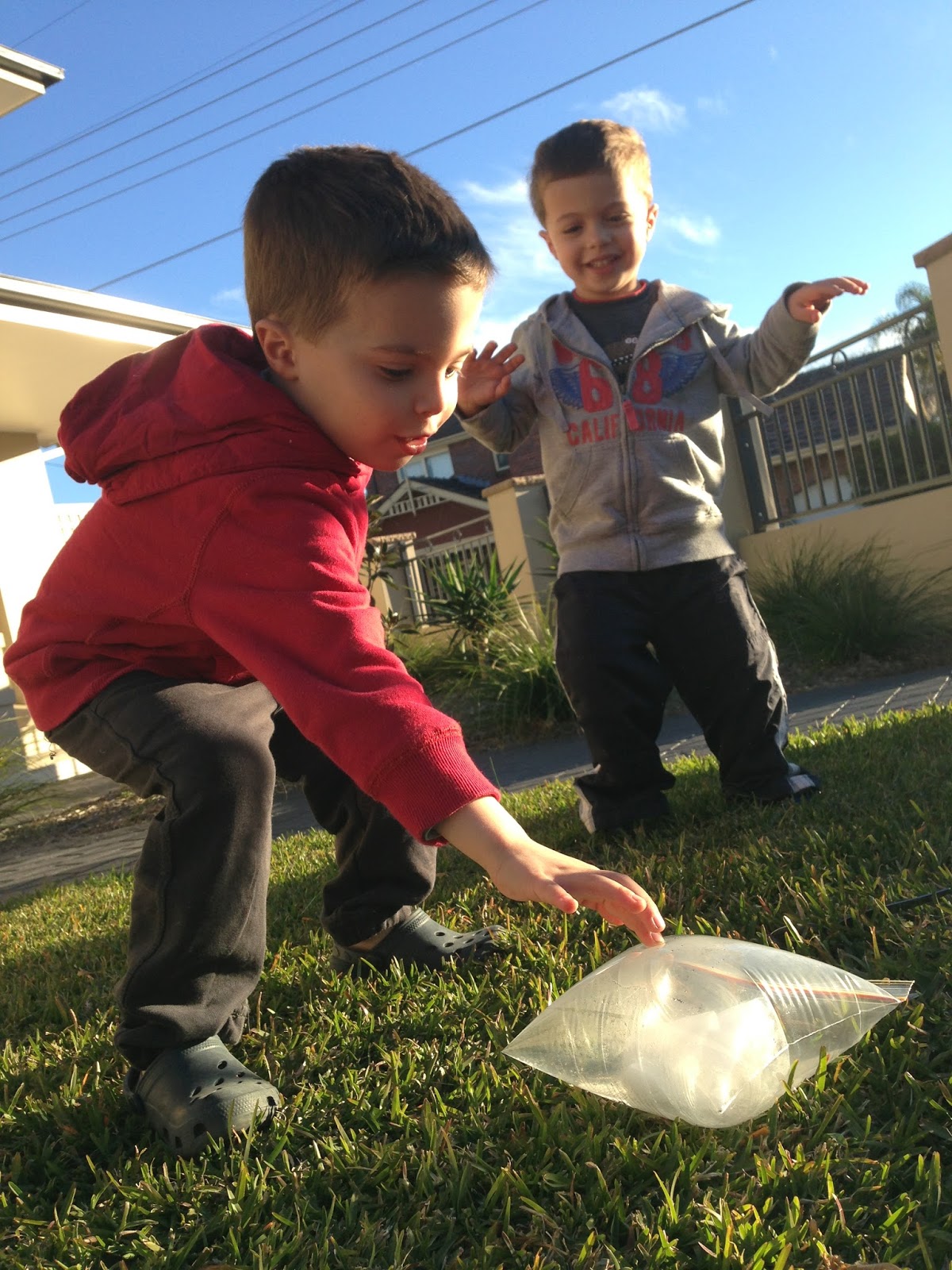 Science Monday! Science Experiments for young kids: Exploding Lunch Bag