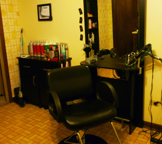 Interior Salon Designs: 7 Salon Design Tips for Tiny Spaces