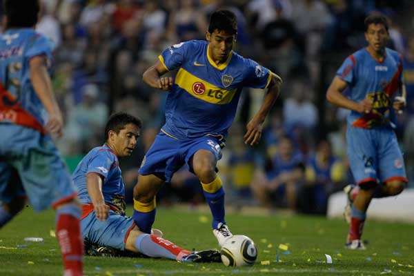 Escalada es de Boca: Lionel Messi con la camiseta de Boca