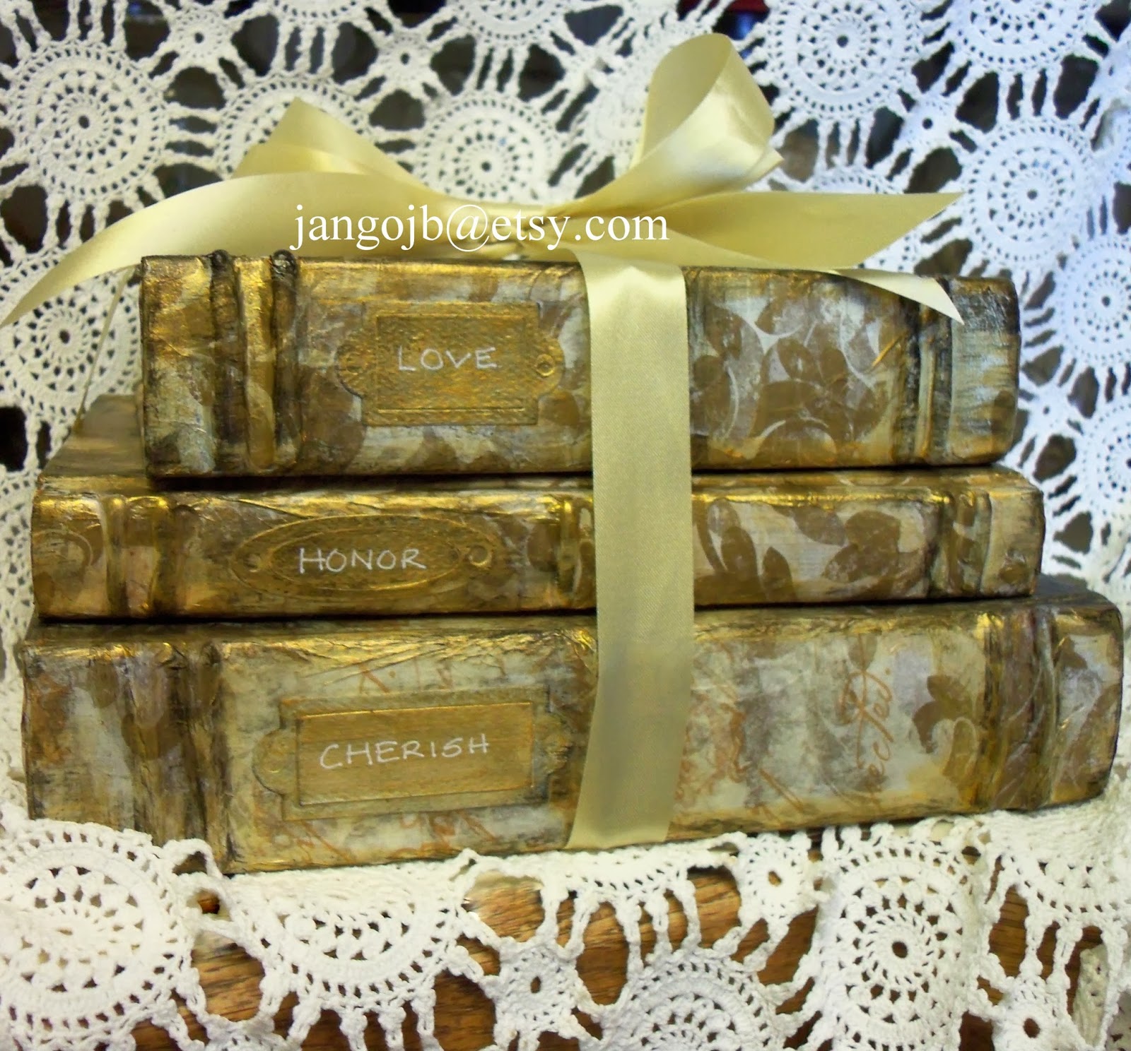 Make The Best of Things: Part 2 Restyle Old Books into Vintage Style Decor