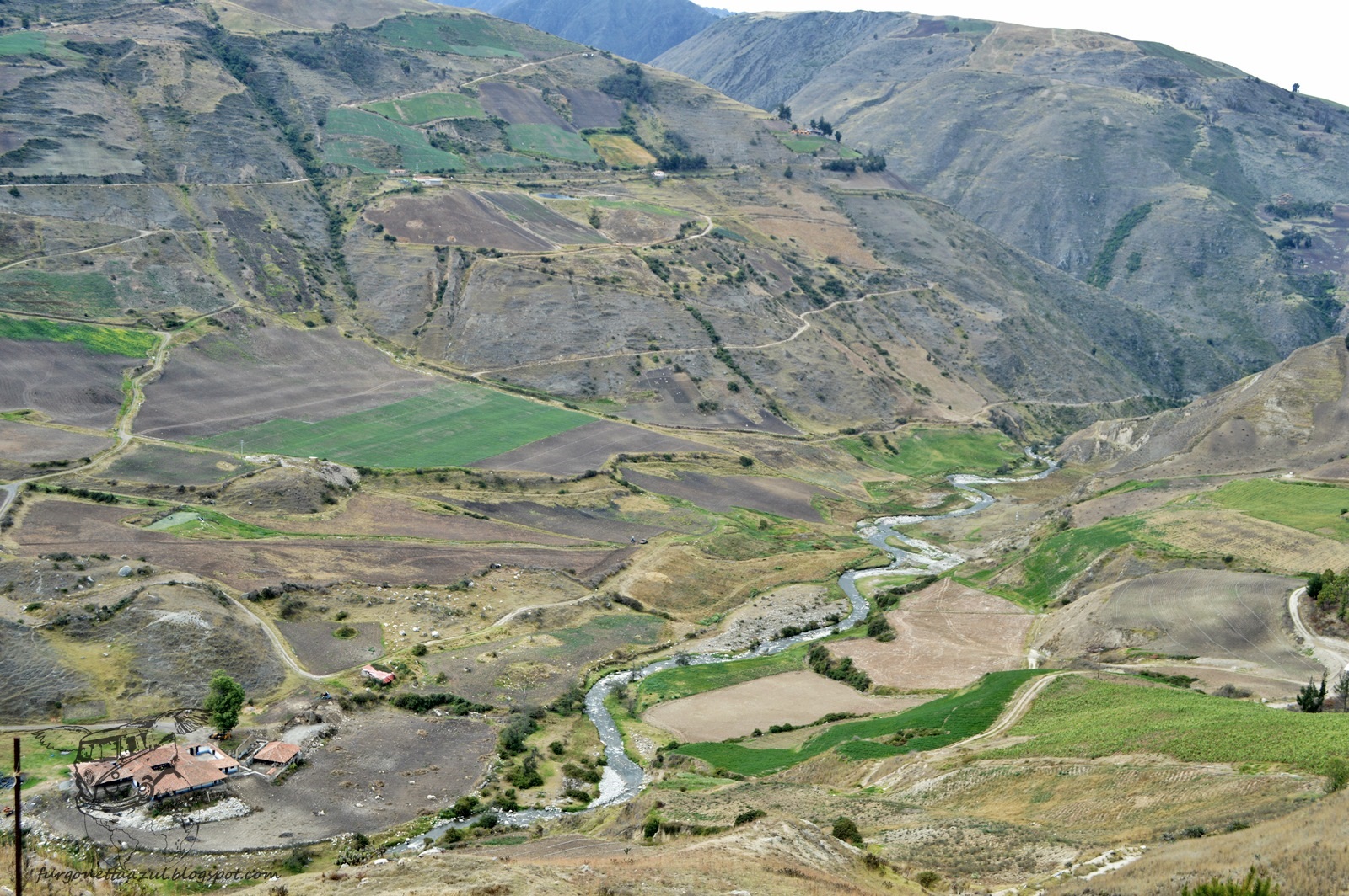 FURGONETA AZUL: LOS PÁRAMOS, ANDES VENEZOLANOS.