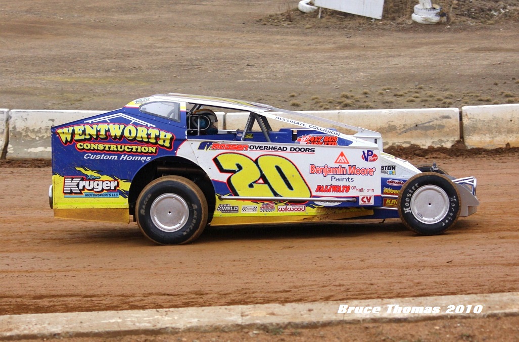 COWPATTY NATION: BRETT HEARN (Bruce Thomas photo)