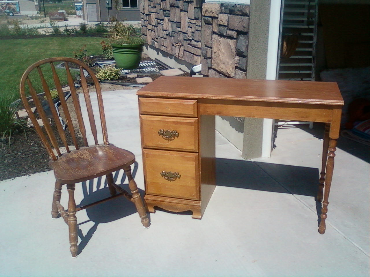 Cozy Cottage Treasures: Cute desk with chair refinished in Sage Green ...
