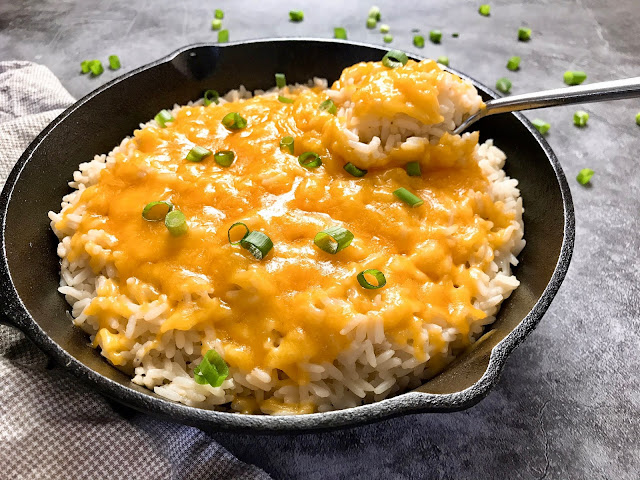 Cheesy Rice with Garlic and Onion