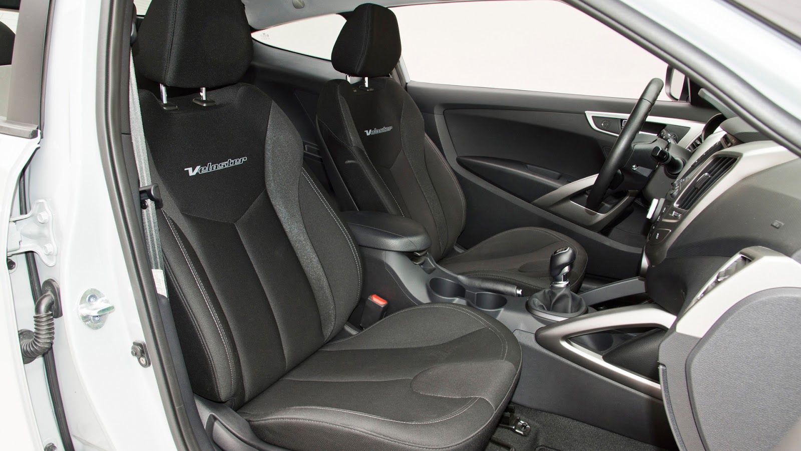 Car Wallpapers in Good Images: 2013 Hyundai Veloster REMIX Edition GDi