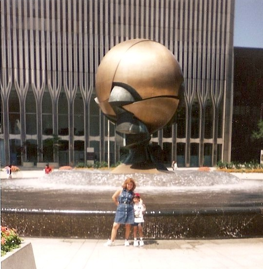 Gino & Leslie: Sculpture Obsessed Siblings: Fritz Koenig. "The Sphere"