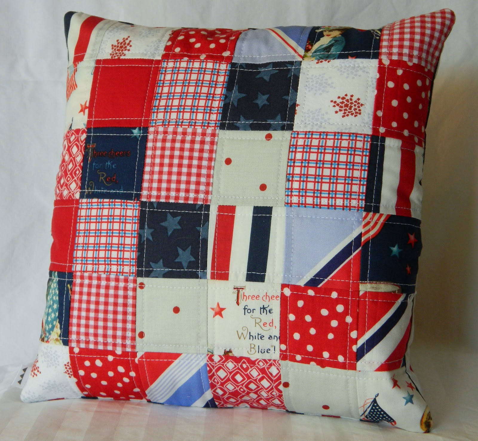 Queen B - Creative Me: Patchwork Pillow in Pink and Blue