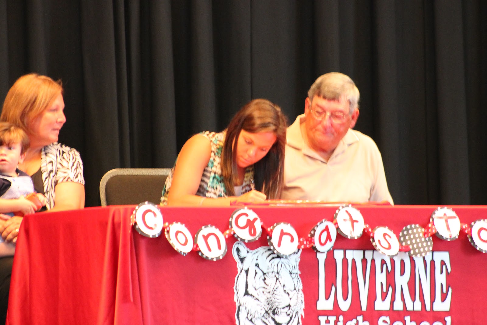 Superintendent's Corner: Tori Free Signs With St. Johns University