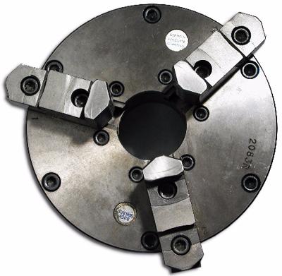 Chuck Rahang Tiga,Aksesoris Utama Mesin Bubut