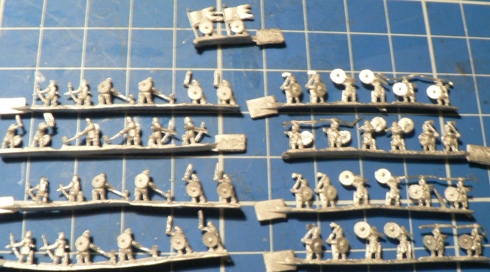 Tiny Metal Men: Heroics & Ros Figures for MicroDux - part 2