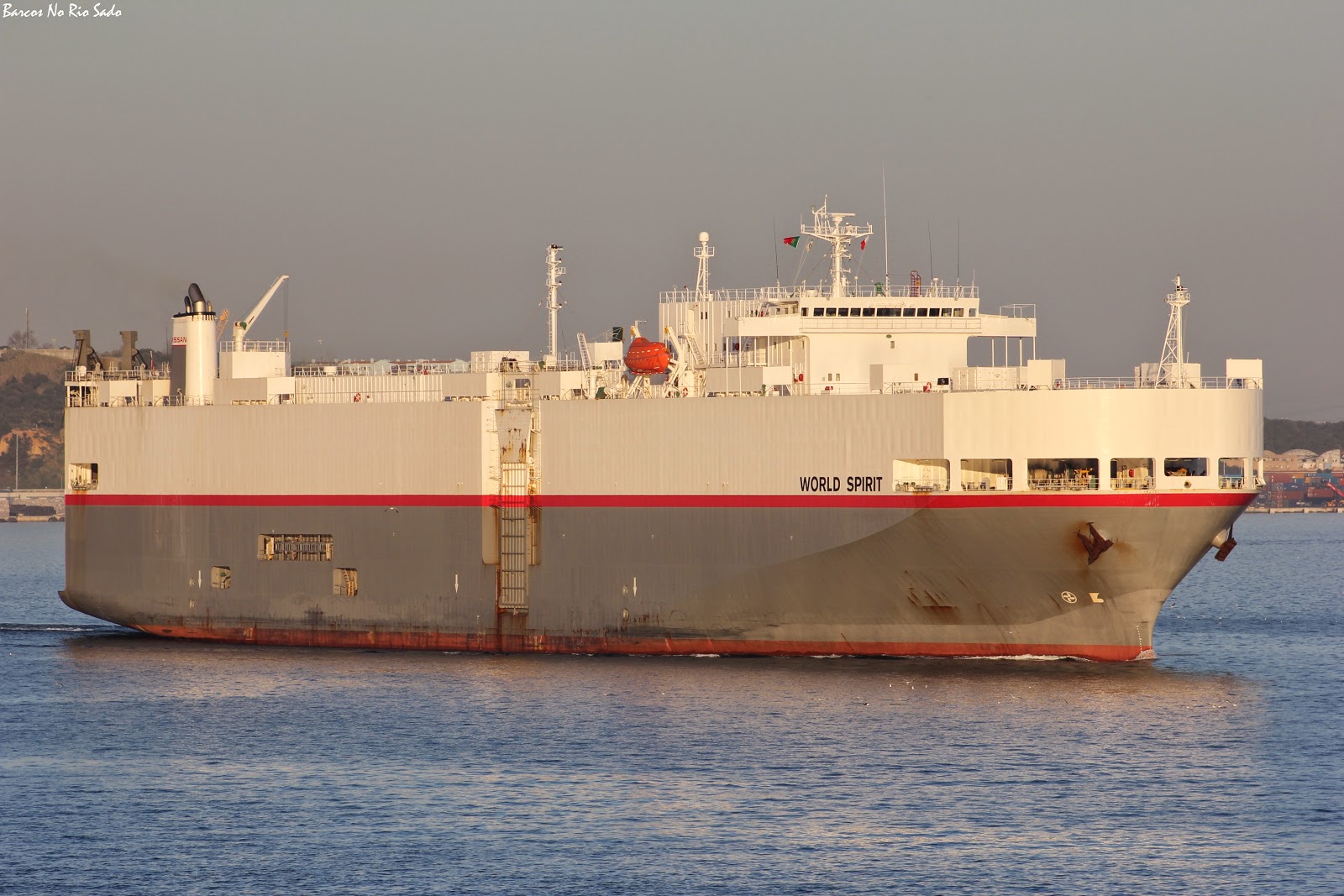 Barcos No Rio Sado: WORLD SPIRIT