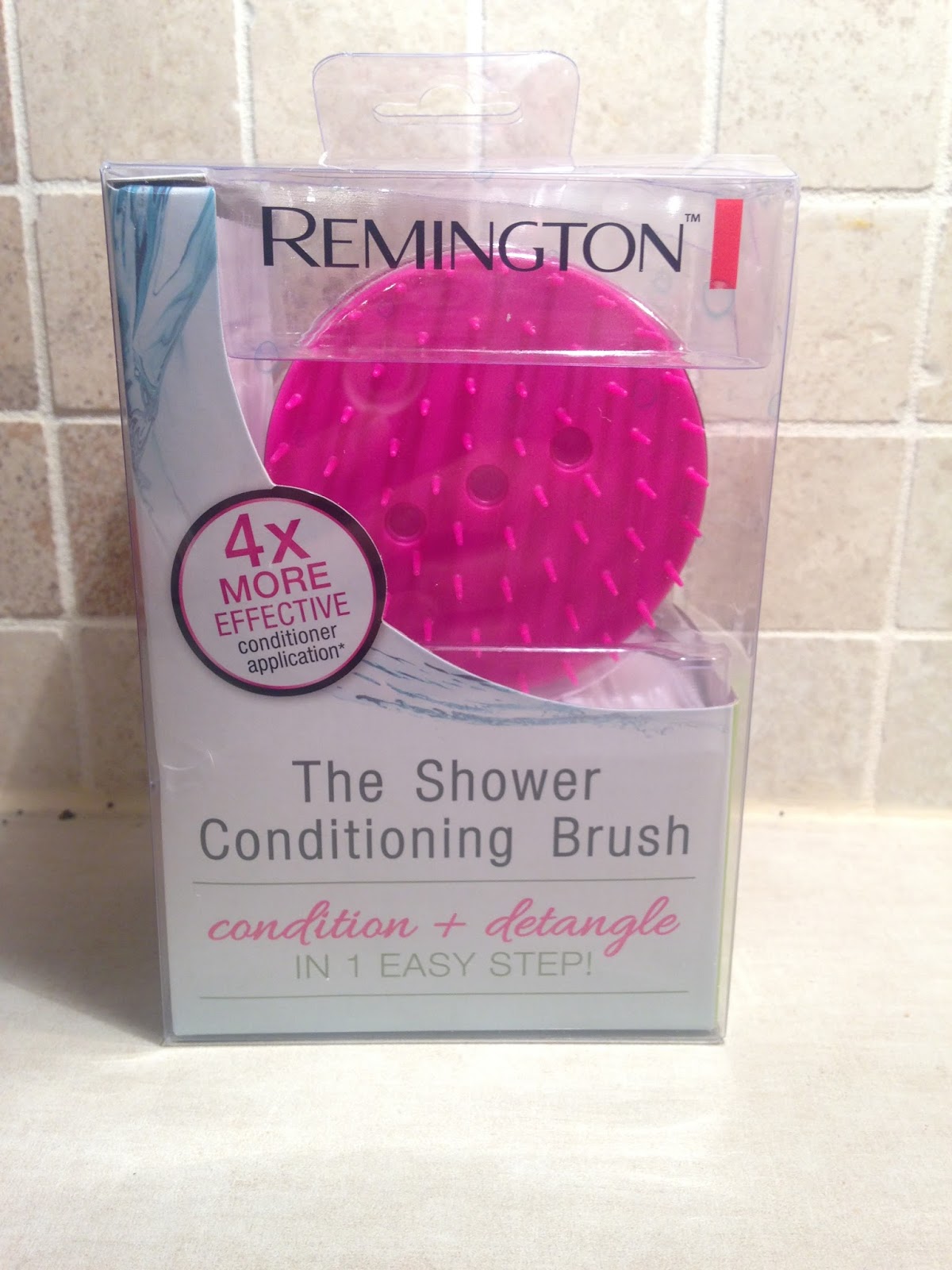 Blondie's Nails: Remington Hair Conditioning Brush - Review