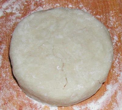 The Iowa Housewife: Pie Crust Tips