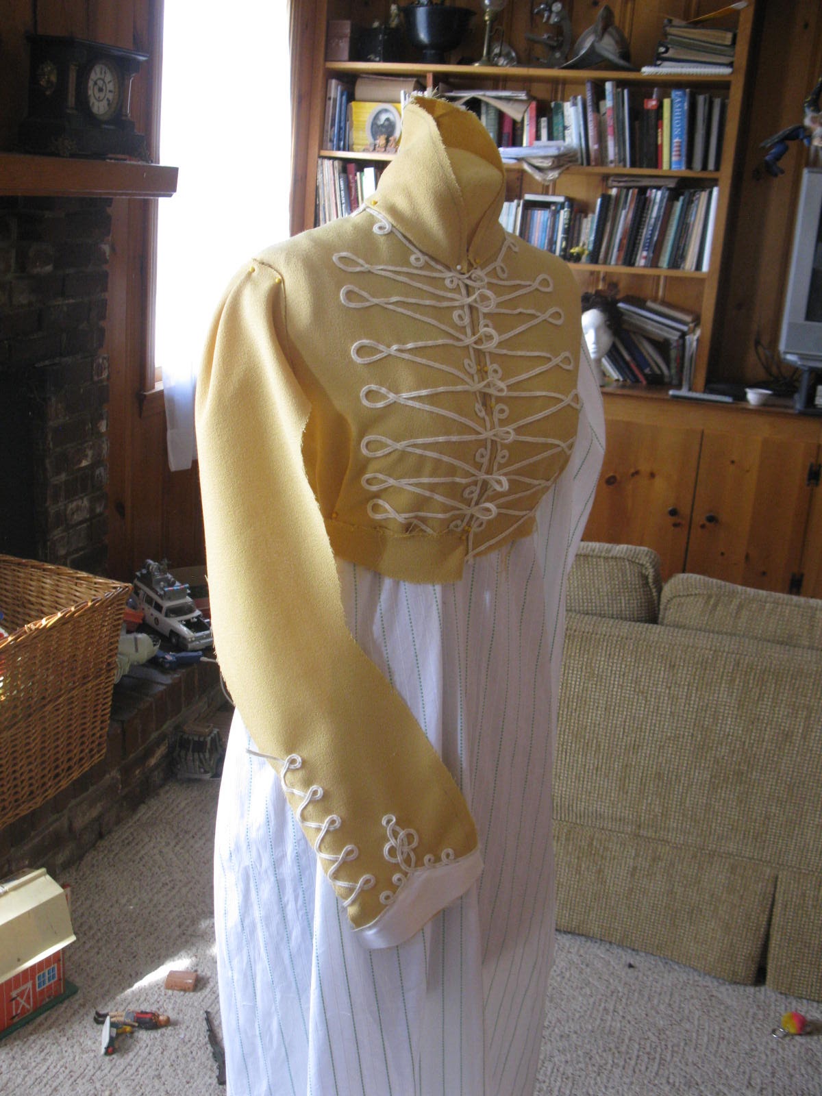 Serendipitous Stitchery: A sewing round up; or: Where the hell have I been?