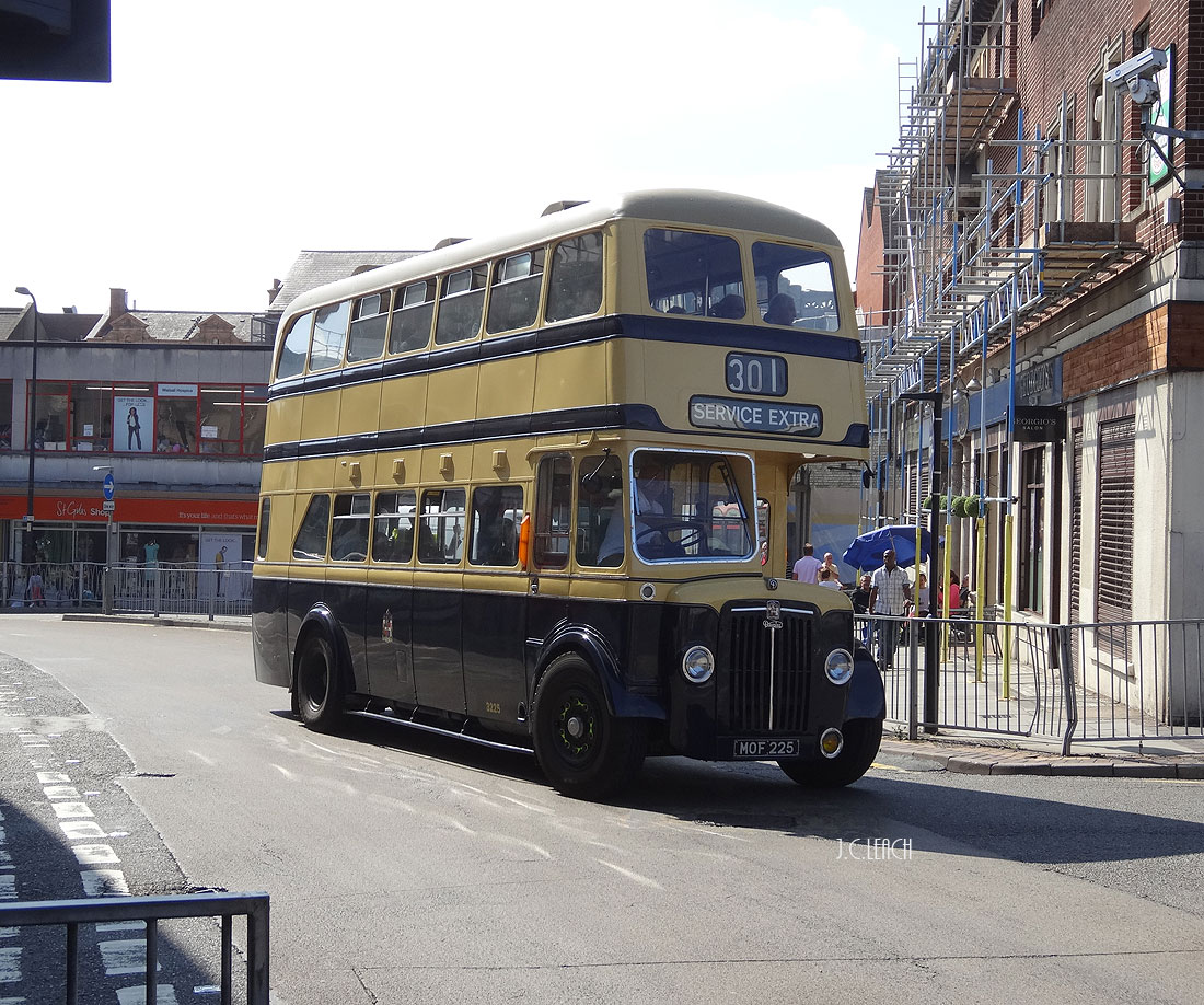 Busworld Photography: Birmingham City Transport Daimler CVG6 at work in ...