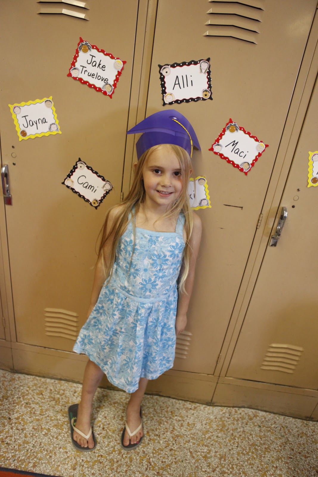 4 ladies and a gentleman