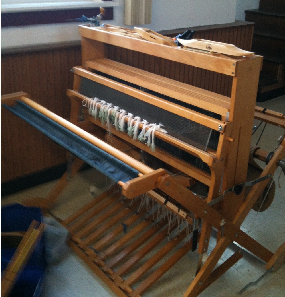 Kathleen Taylor's Dakota Dreams: Weaving Retreat #1- Looms, We Gotcher ...