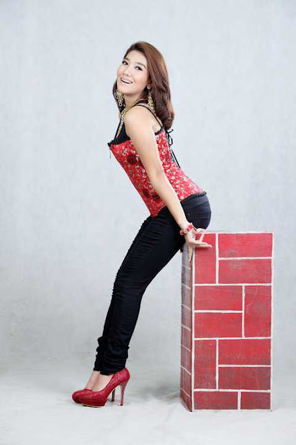 Myanmar Super Model Tha Zin - Part 2