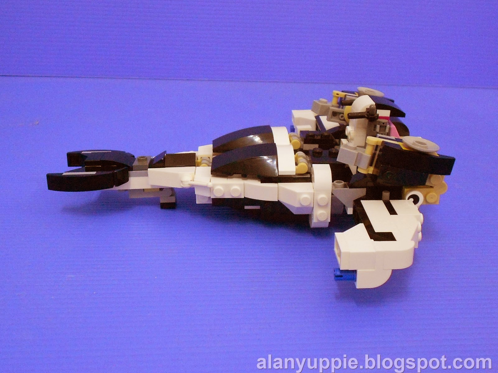 Alanyuppie's LEGO Transformers: Shadow Wing: LEGO 31021 Furry Creatures ...