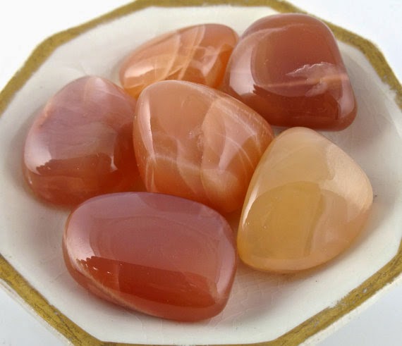 Crystals and Gemstones: Types of Moonstone