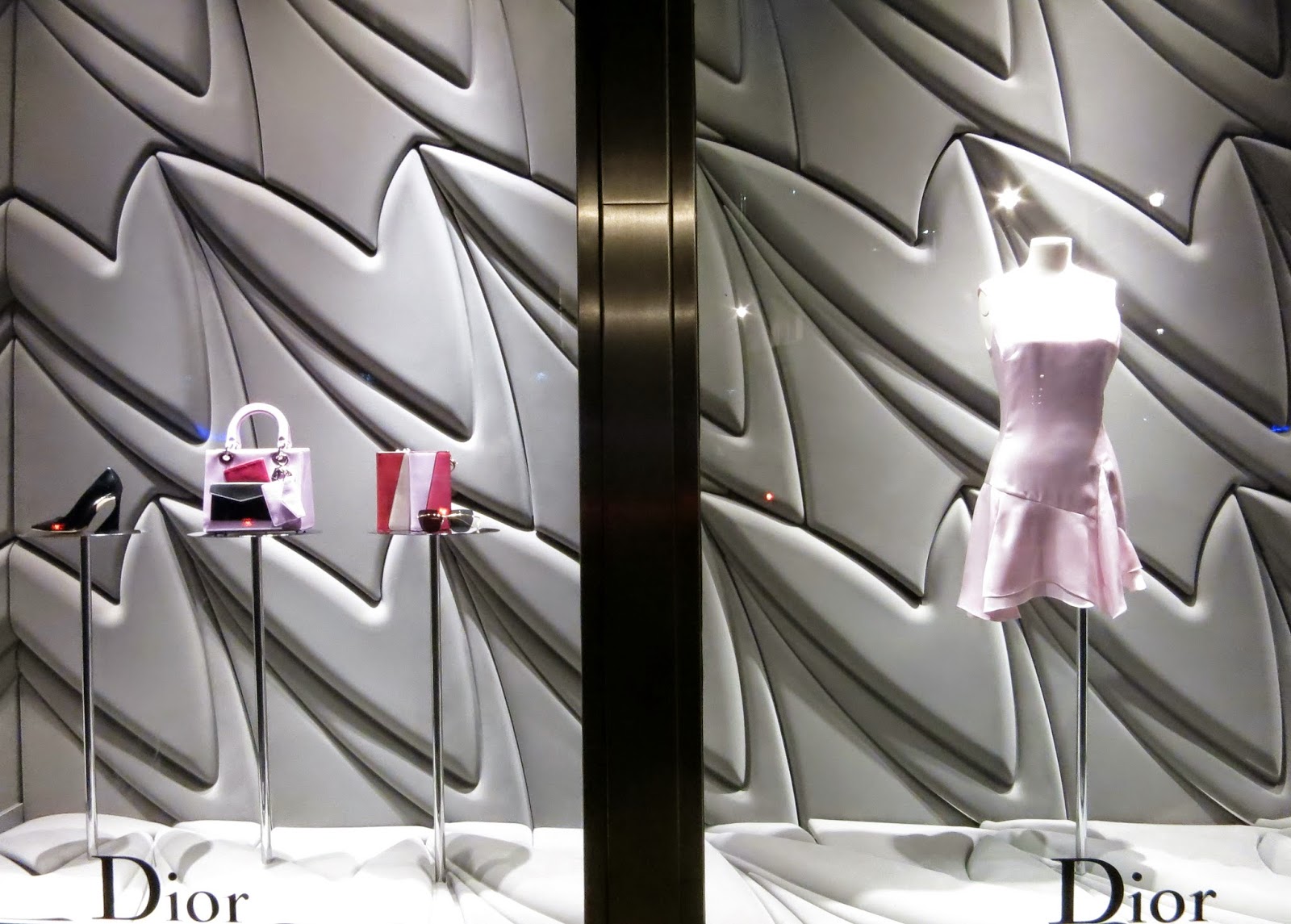 RetailStoreWindows.com: Dior, London