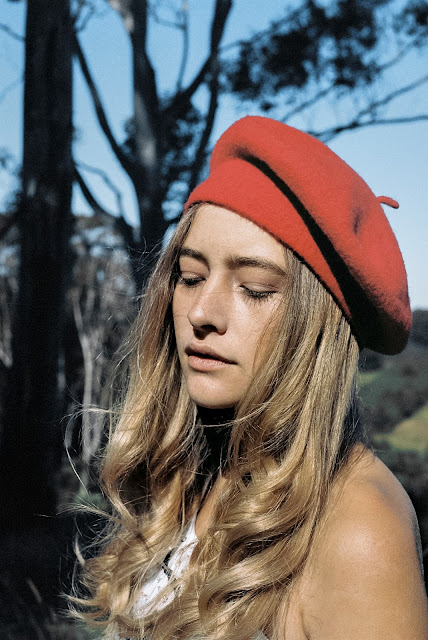 Alida Buffalo: "Je Ne Sais Quoi" Alida buffalo X Teresa Oman x Cludia Smith