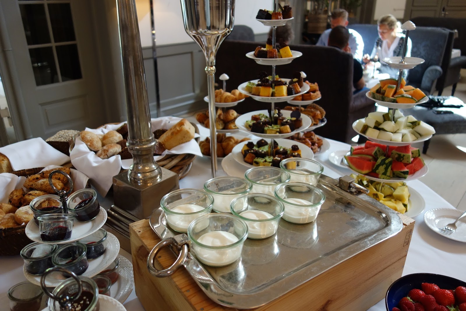 mad & rejser: LUXURY BRUNCH NIMB BAR