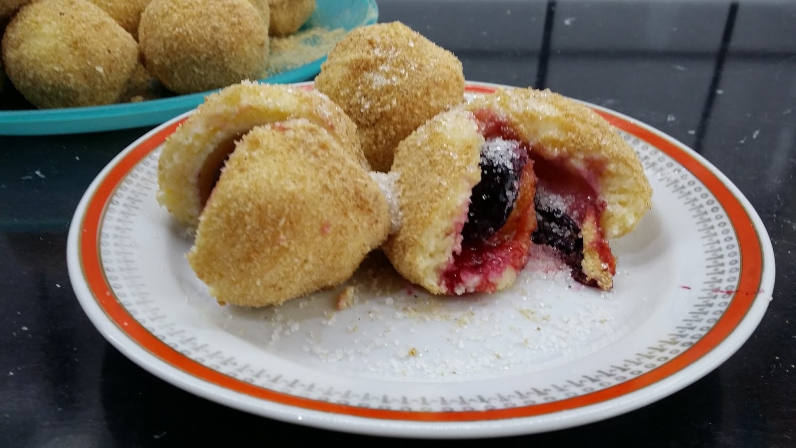 Retete facute acasa: Galuste cu prune