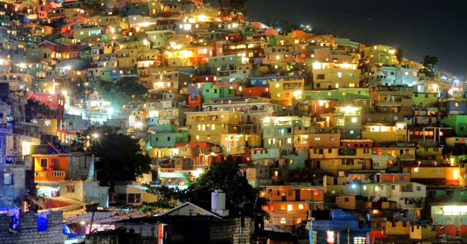 Jalouzi at night (Petion-Ville, Haiti).