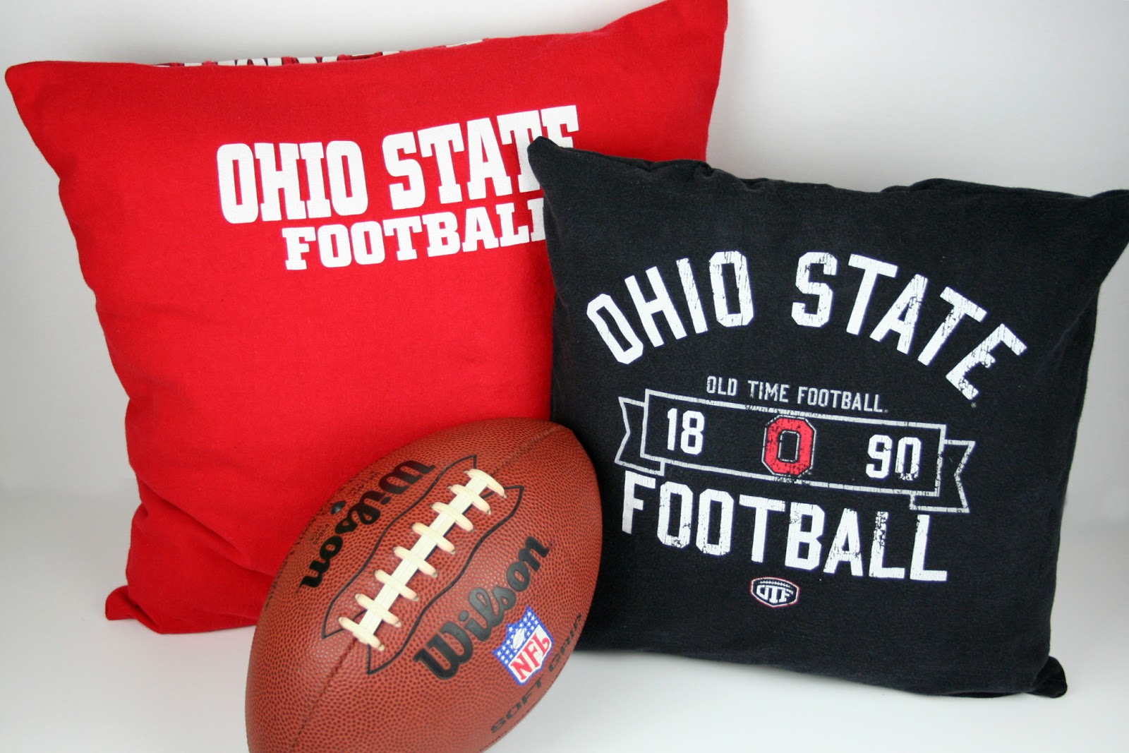 whatchu talkin bout willis?: Team T-Shirt Pillow Tutorial