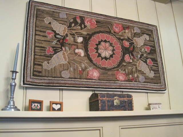 Heir and Space: Decorating with hooked rugs