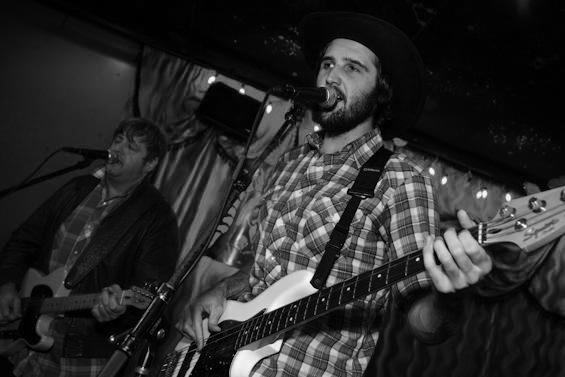 Jasen T. Davis: Paperplanes - Music