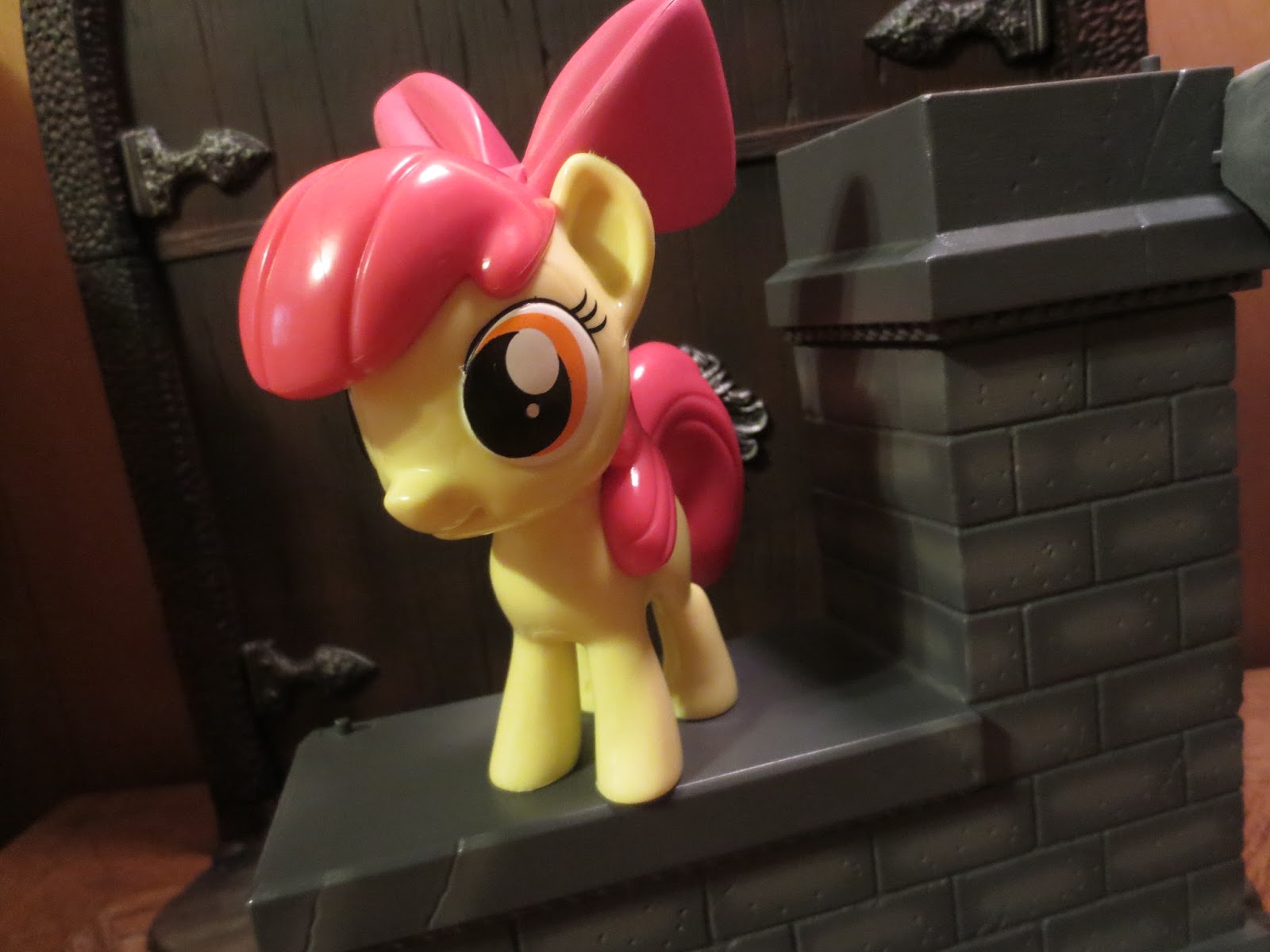 Action Figure Barbecue: Action Figure Review: Apple Bloom from My ...